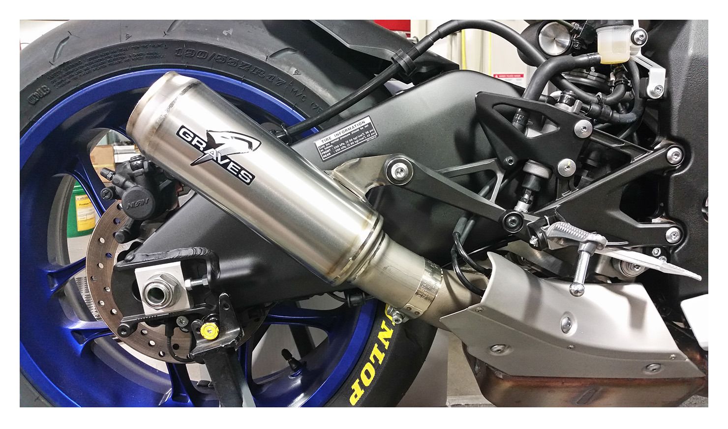 Graves Motorsports Moto1 Slip-On Exhaust Yamaha R1 / R1M 2015-2025 ...