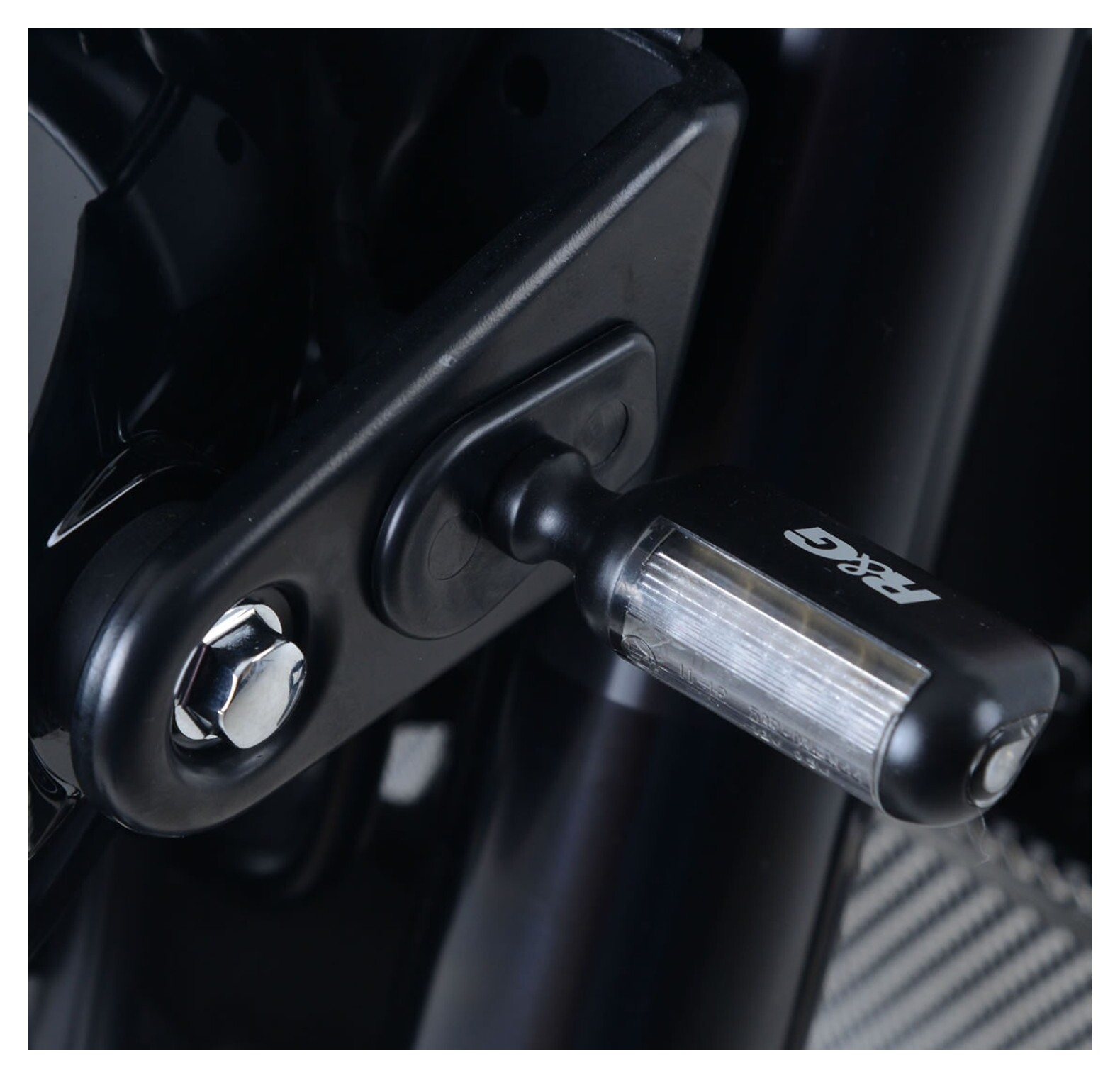 R&G Racing Front Turn Signal Adapter Plates Kawasaki Z900RS 2018-2023 ...