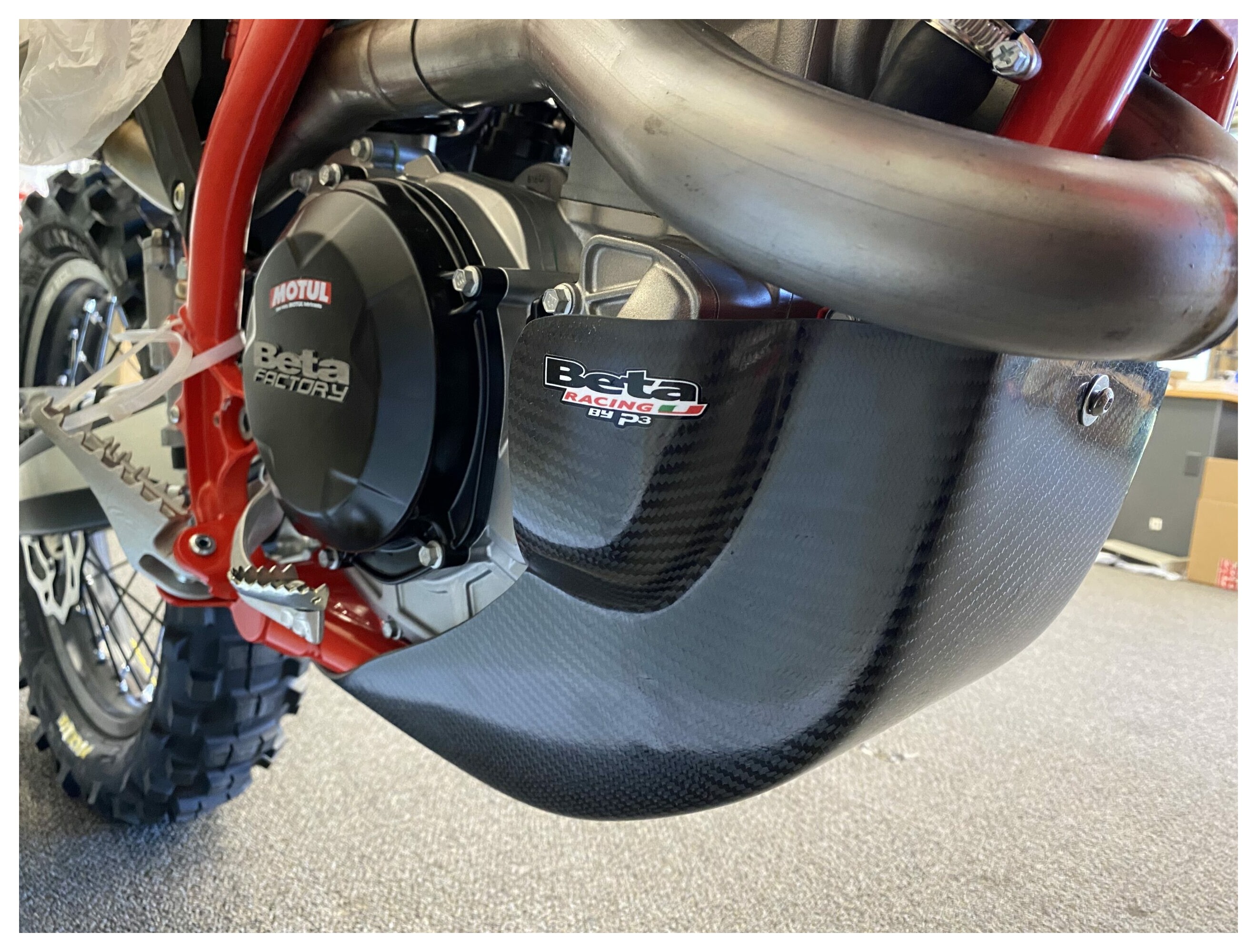 P3 Carbon Fiber Skid Plate Beta 350cc-500cc 2020-2025 - Cycle Gear