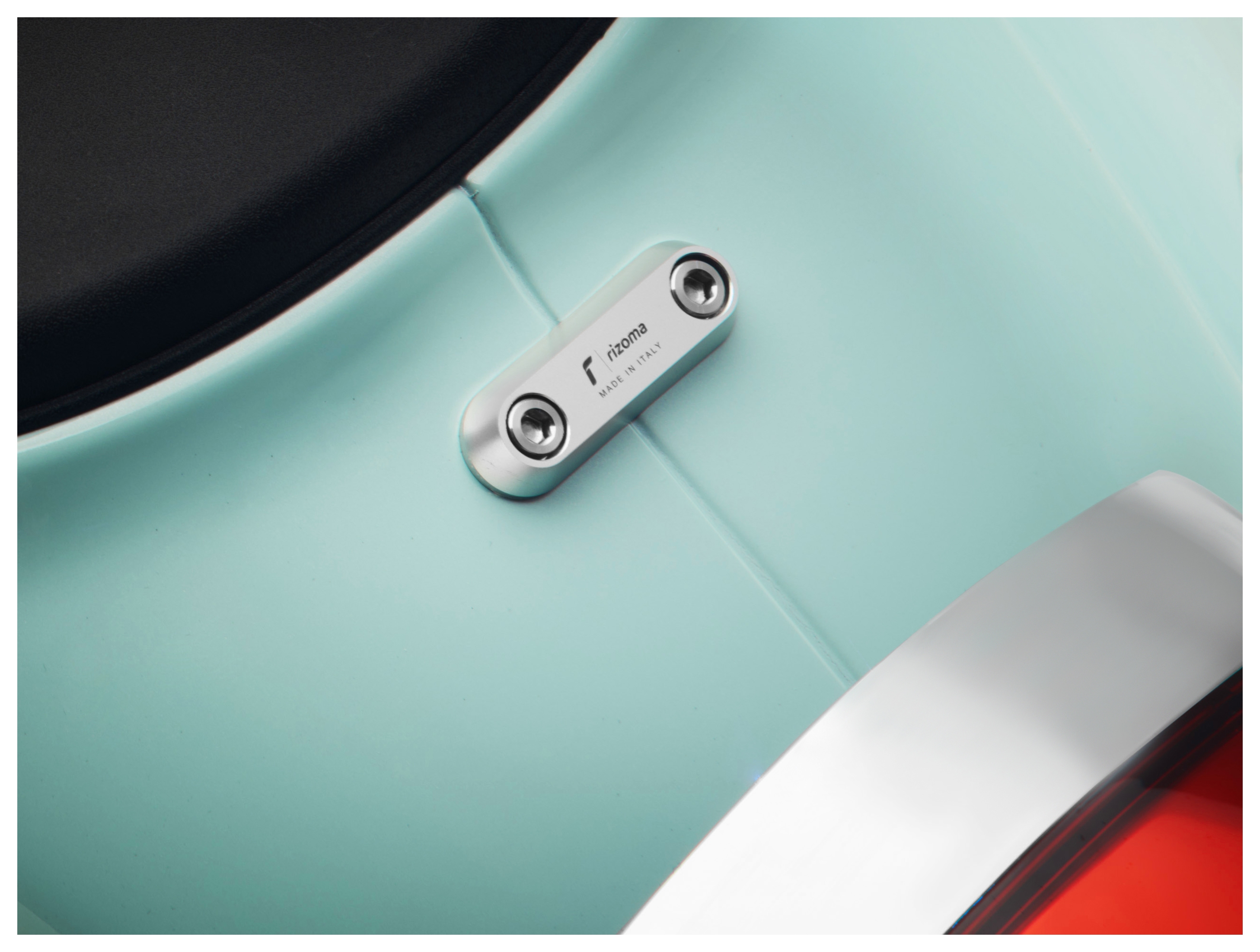 Rizoma Rear Handle Tag Vespa GTS 300 / Super / Elettrica / Primavera ...