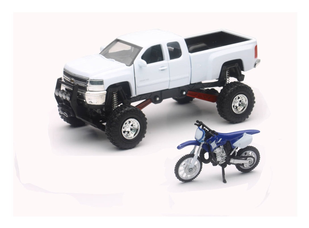 New Ray Toys Chevy Pickup with Yamaha MX Bike 1:32 Model - Cycle Gear