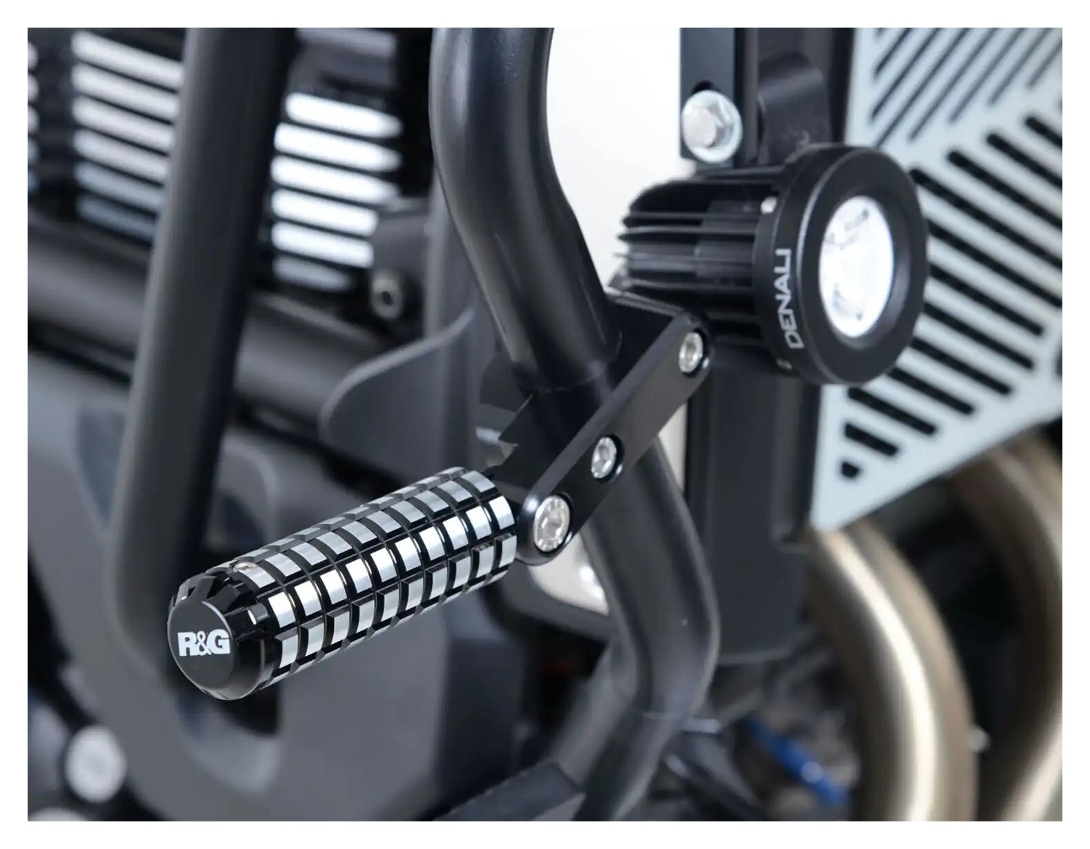 R&G Universal Highway Pegs 1" or 7/8" Bars - Cycle Gear